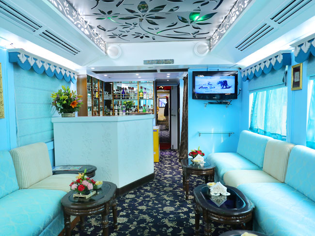 Luxury Train Tour India - Authorised by IRCTC & Govt. Of India